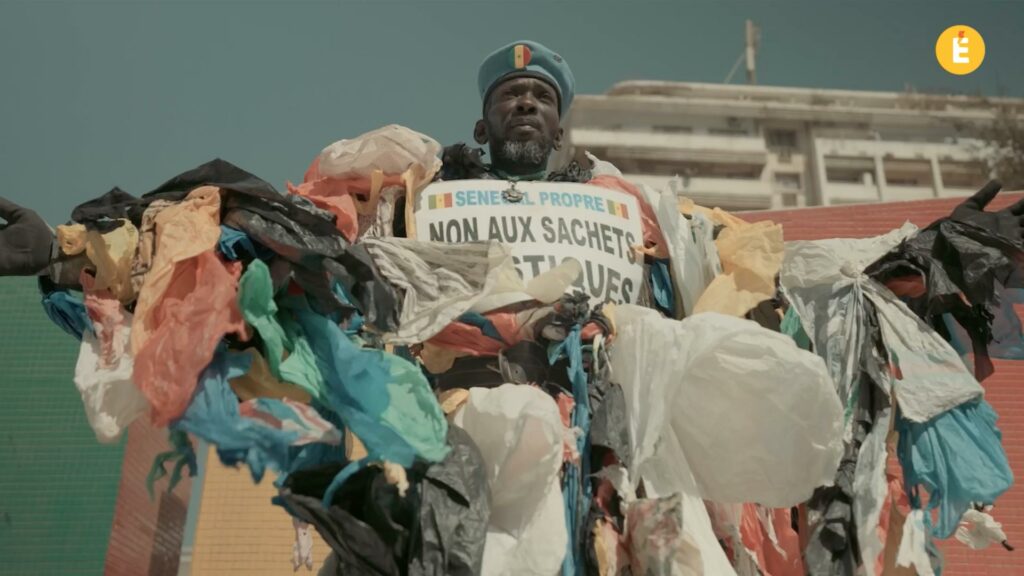 Web série : Épisode 1 à Dakar x Les Eclaireurs | Plastic Odyssey