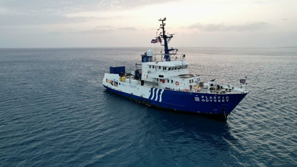 A laboratory vessel promoting plastic waste | Plastic Odyssey