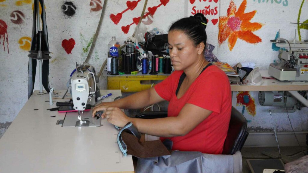 Colombia: Surf and solidarity at Tierra Bomba | Plastic Odyssey