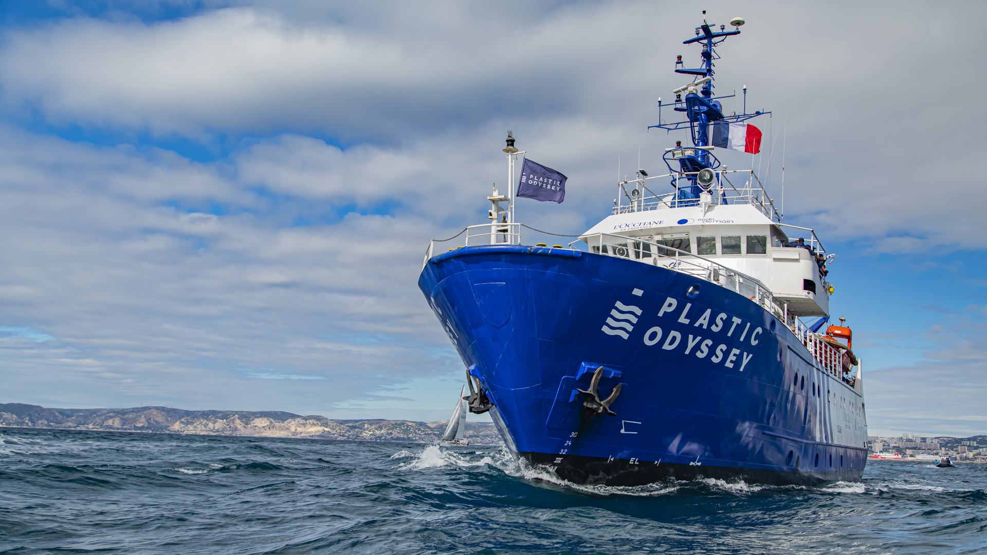 Nettoyer l'île la plus polluée du monde | Plastic Odyssey