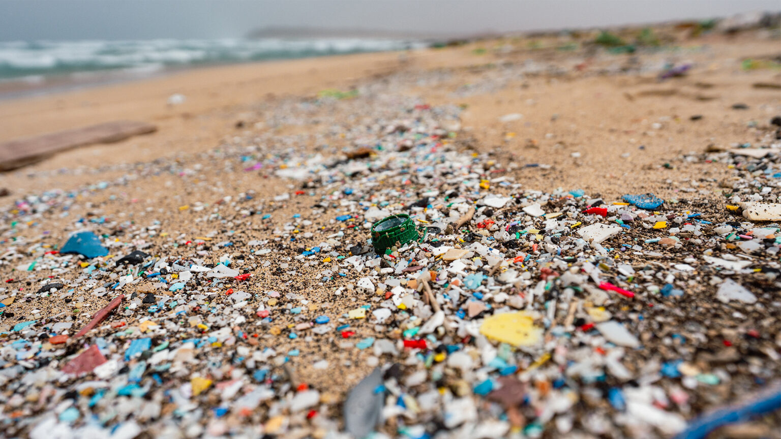How much plastic is really entering the ocean? | Plastic Odyssey